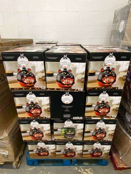 Pallet of A Grade Members Mark Halloween Product - Matthews Auctioneers