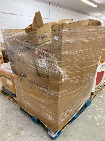 Pallet of TGT Spring Seasonal Products - Matthews Auctioneers