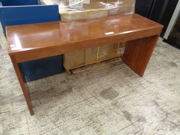 1 TABLE - Matthews Auctioneers