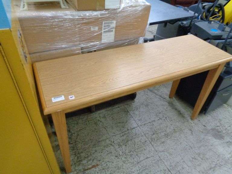 1 TABLE - Matthews Auctioneers