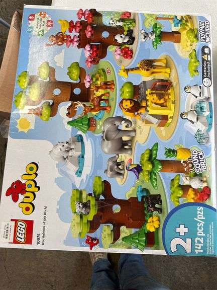 LEGO DUPLO Wild Animals of The World Toy 10975, with 22 Animal Figures ...