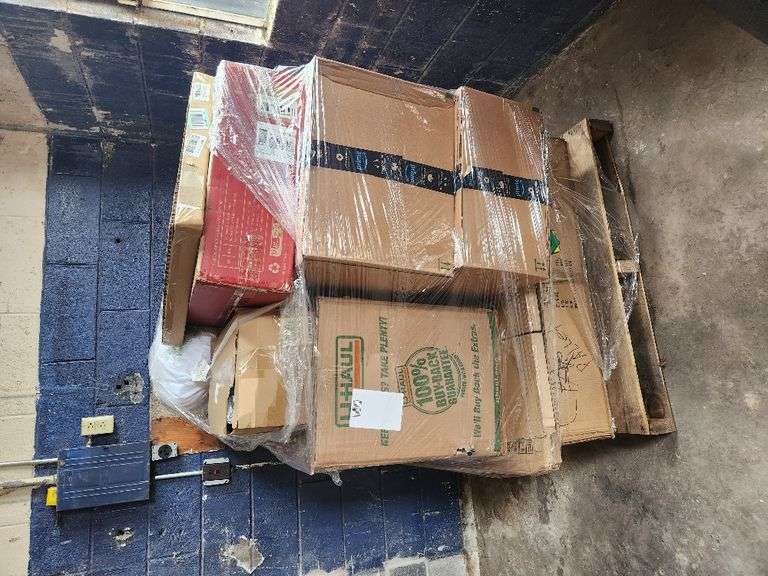 C Grade Pallet - Matthews Auctioneers