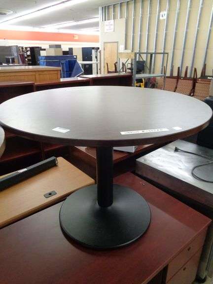 1 EACH-TABLE - Matthews Auctioneers