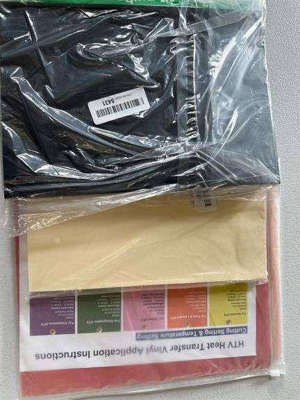 Cardstock & HTV Bundle - Matthews Auctioneers