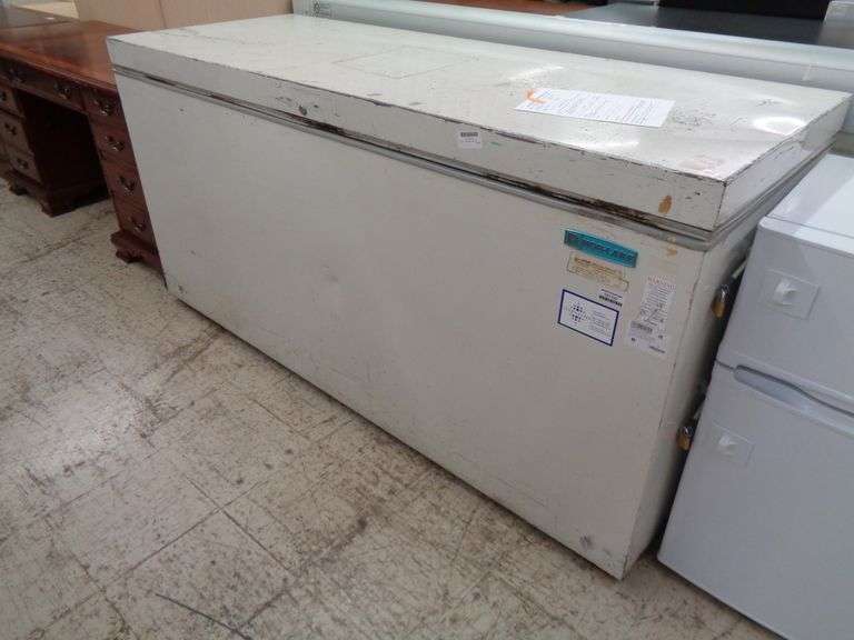 1 EACH-NOR-LAKE -20 CHEST FREEZER - Matthews Auctioneers