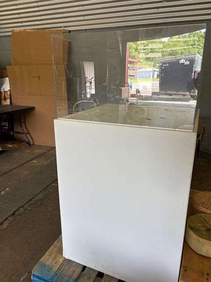 Large Display Case - Matthews Auctioneers