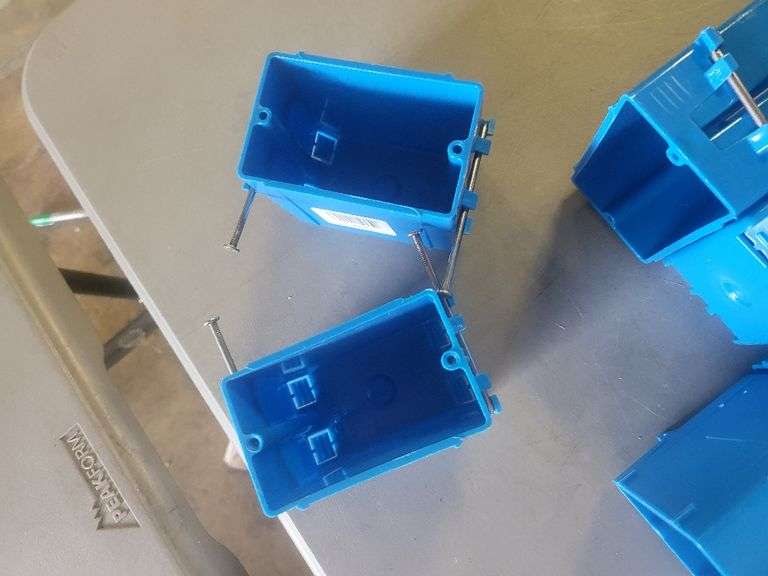 (20)CARLON 1-Gang Blue Plastic New Work Standard Switch/Outlet Wall ...