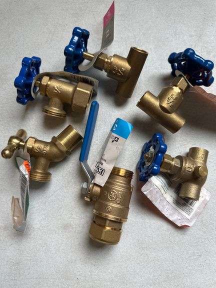 Valve Bundle - Matthews Auctioneers