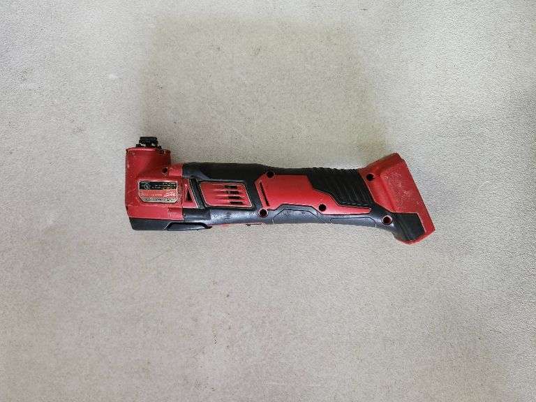 Milwaukee m18 battery powered oscillating multi tool - Matthews Auctioneers