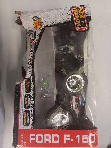 Bass Pro RC Trucks Chevrolet Silverado - Matthews Auctioneers