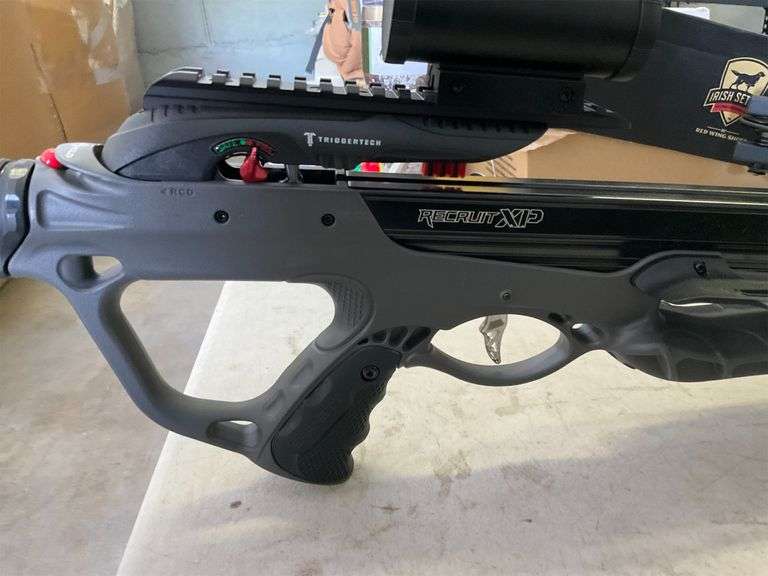 Barnett Explorer Recruit XP Crossbow - Matthews Auctioneers