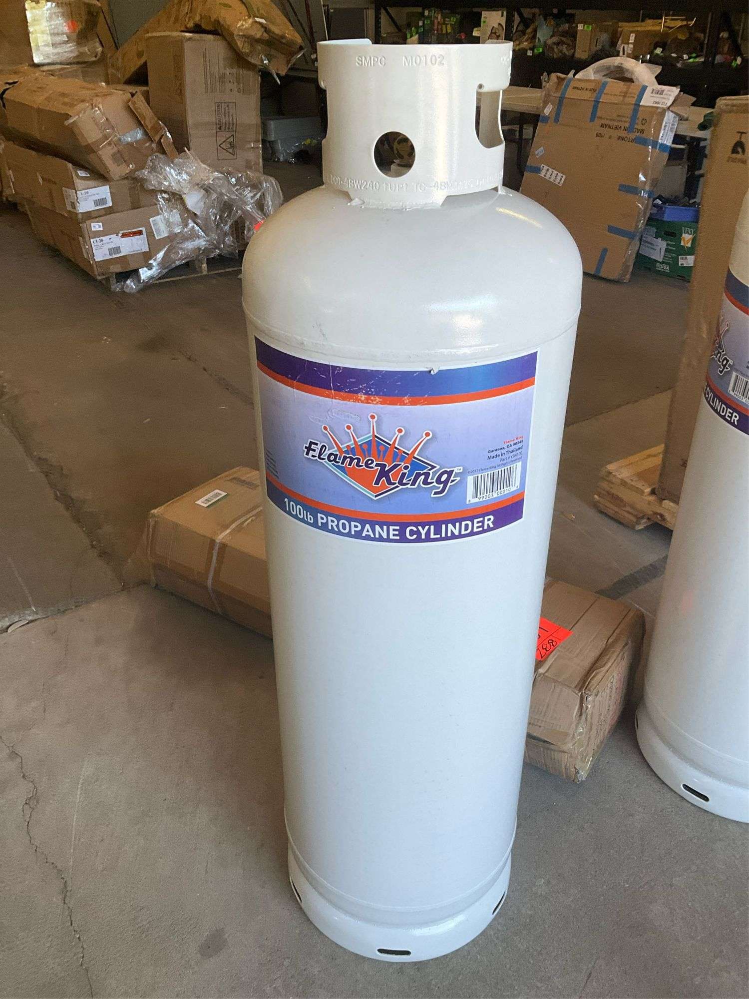 100 lb propane tank store