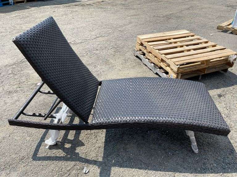 Member's mark padded wicker chaise store