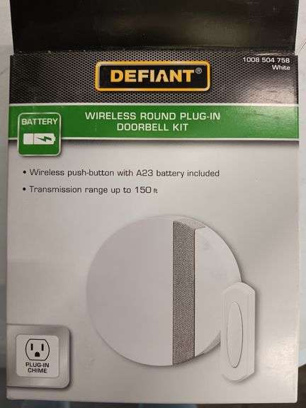 Defiant wireless round plug-in doorbell kit - Matthews Auctioneers