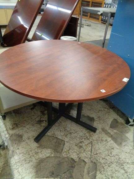 1 EACH-TABLE - Matthews Auctioneers