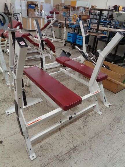 1 EACH-BODY MASTER BENCH - Matthews Auctioneers