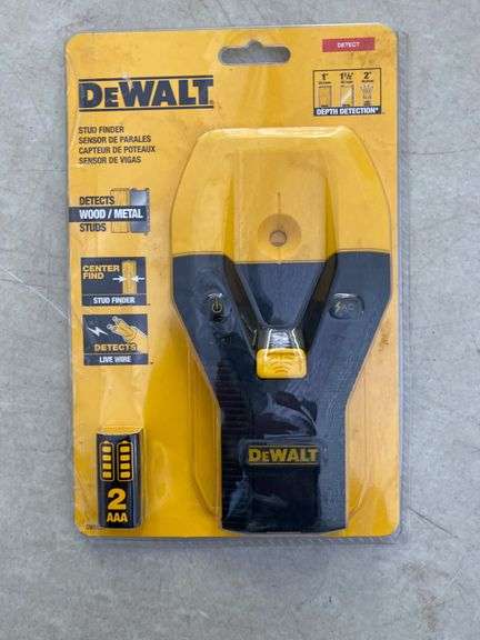 DeWalt DW0150 Stud Finder, 1-1/2 In. Detection Depth - Matthews Auctioneers