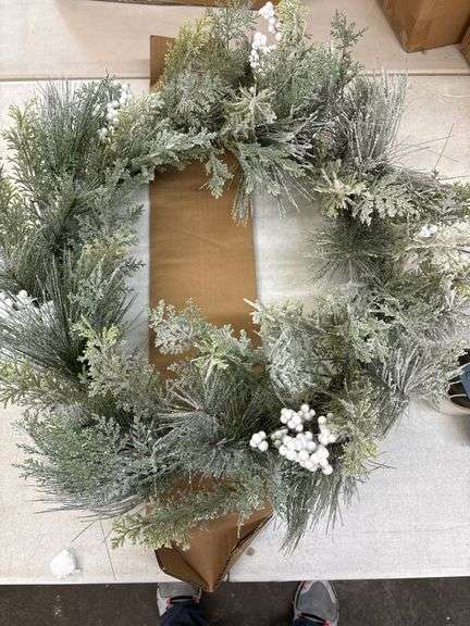 Christmas reef - Matthews Auctioneers