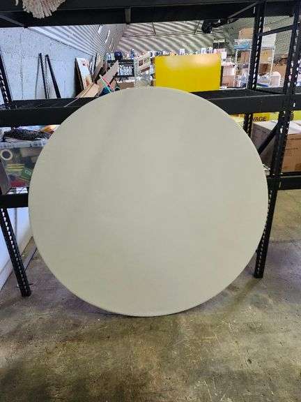 Lifetime round table with 5 ft diameter - Matthews Auctioneers