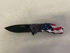 Master USA American Flag Folding Knife - Matthews Auctioneers