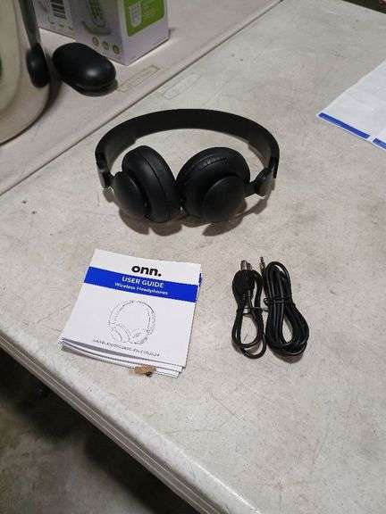 onn. Wireless Bluetooth on-Ear Headphones - Matthews Auctioneers