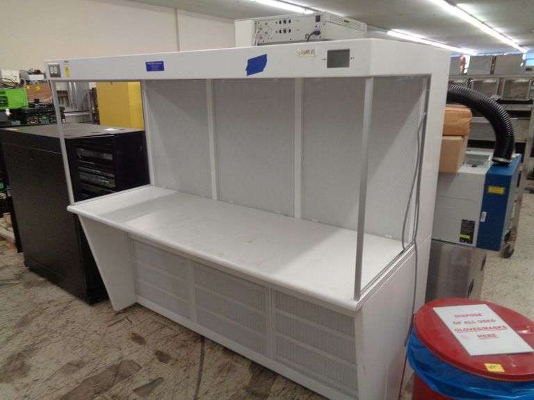 1 -LAMINAR FLOW BENCH - Matthews Auctioneers