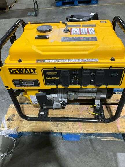 Dewalt DXGNR6500 6500 Watt 389cc Portable Gas Generator - Matthews ...