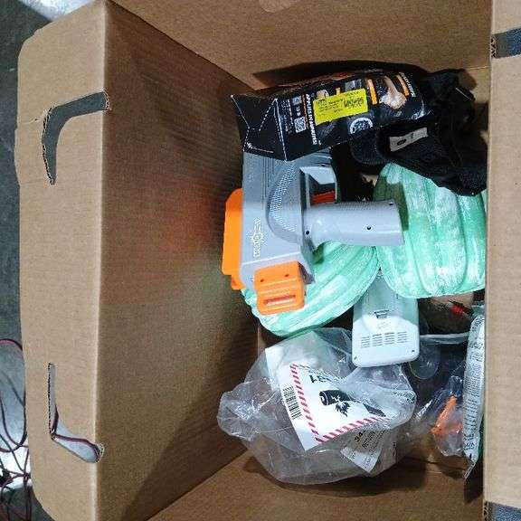 Misc box lot - Matthews Auctioneers