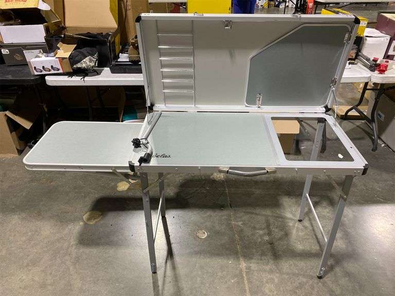 Cabela's Deluxe Camp Kitchen - Matthews Auctioneers