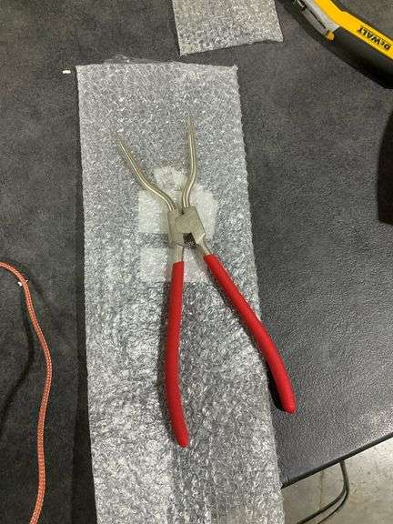Pliers - Matthews Auctioneers