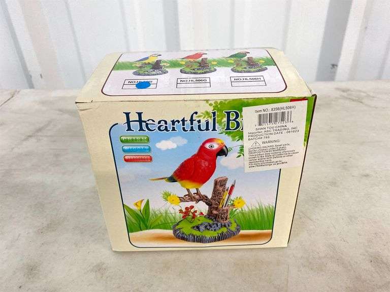 Heartful Bird Motion Sensor Decor - Matthews Auctioneers