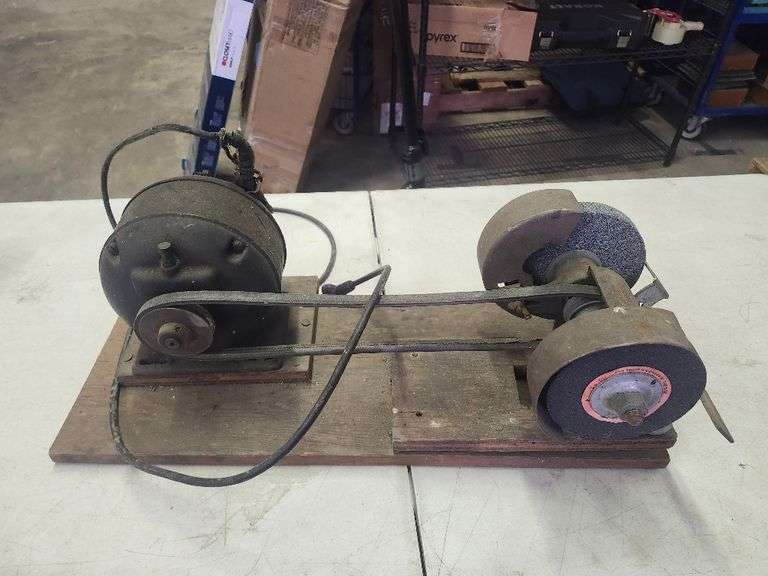 General electric bench grinder - Matthews Auctioneers