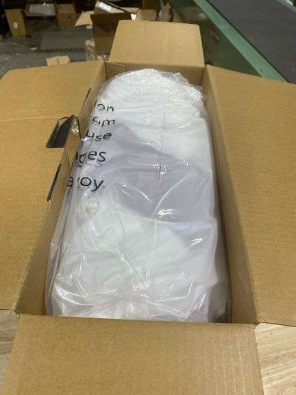 Virginia Tech yard inflatable - Matthews Auctioneers