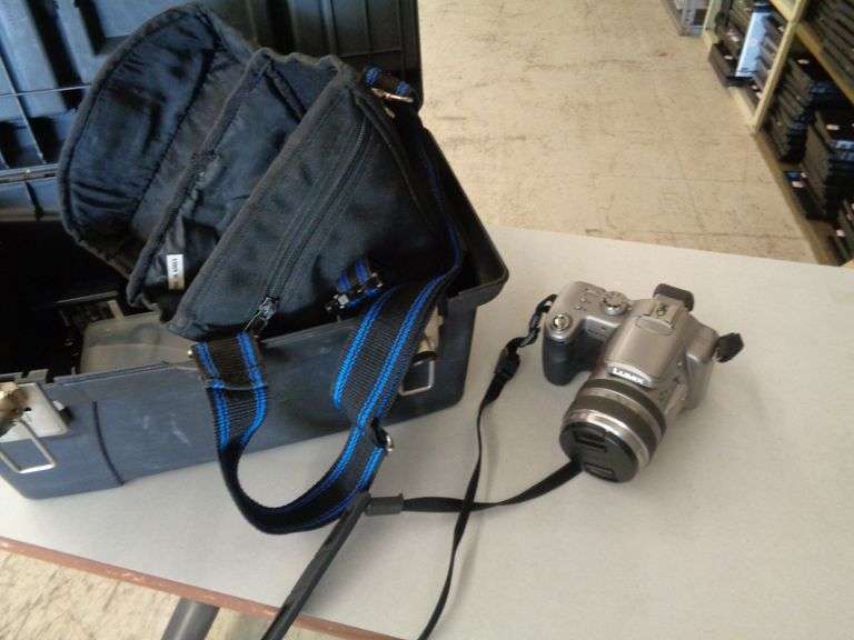 1 -PANASONIC DIGITAL CAMERA - Matthews Auctioneers