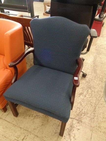 1 -CHAIR - Matthews Auctioneers