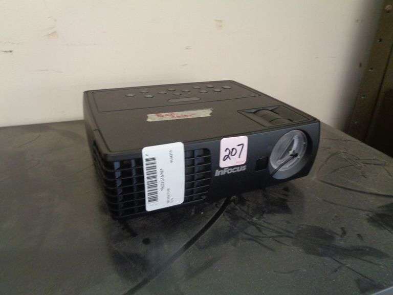 1 -INFOCUS PROJECTOR - Matthews Auctioneers