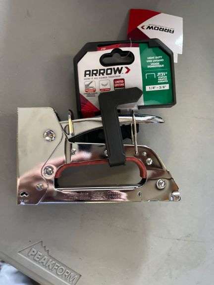 Arrow JT27 Manual Staple Gun - Matthews Auctioneers