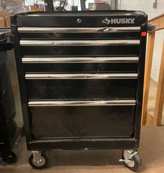 Husky tool box - Matthews Auctioneers