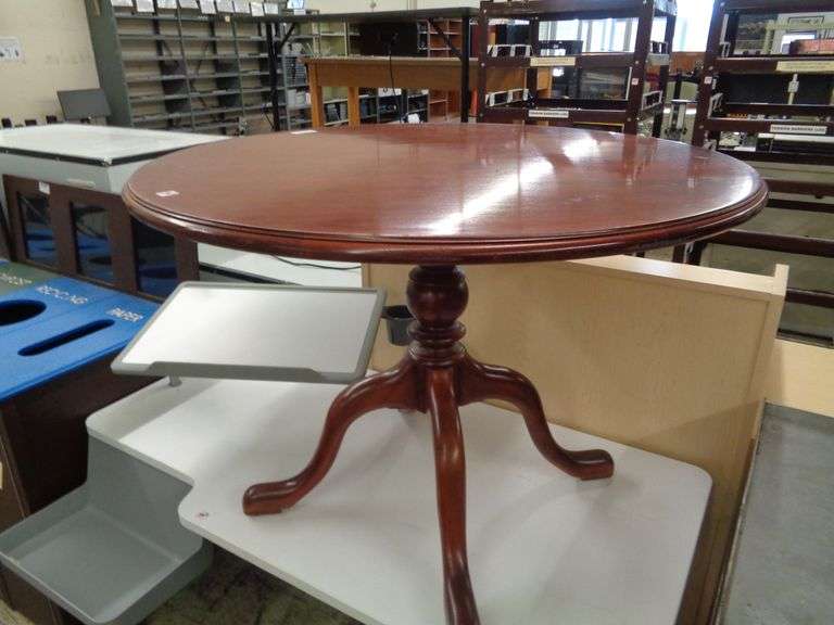 1 -TABLE - Matthews Auctioneers