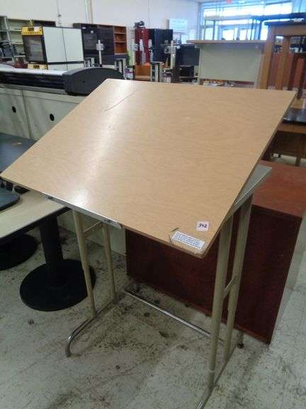 1 -TABLE - Matthews Auctioneers