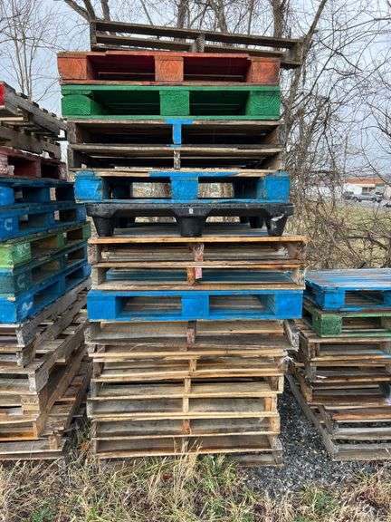 Stack of pallets - Matthews Auctioneers