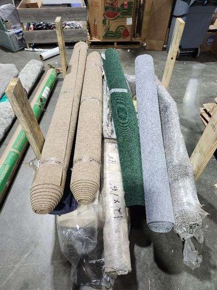 Pallet of assorted rugs and carpet cushion - Matthews Auctioneers
