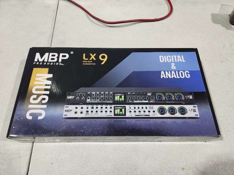 MBP audio system - Matthews Auctioneers