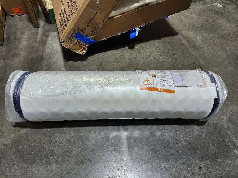Unknown roll up mattress - Matthews Auctioneers