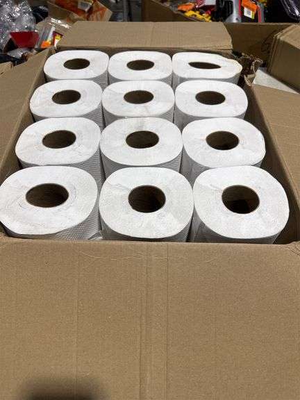 Lot of paper towels - Matthews Auctioneers