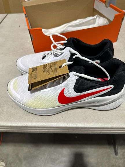 Nike Size 11 Shoes With Stain - Matthews Auctioneers