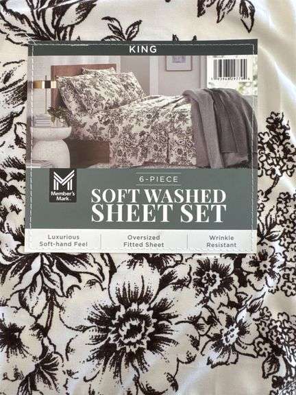 Members Mark King Sheet Set - Matthews Auctioneers