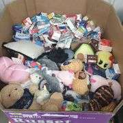 Miscellaneous items pallet - Matthews Auctioneers