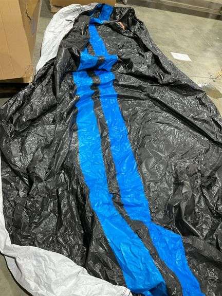 Car cover - Matthews Auctioneers