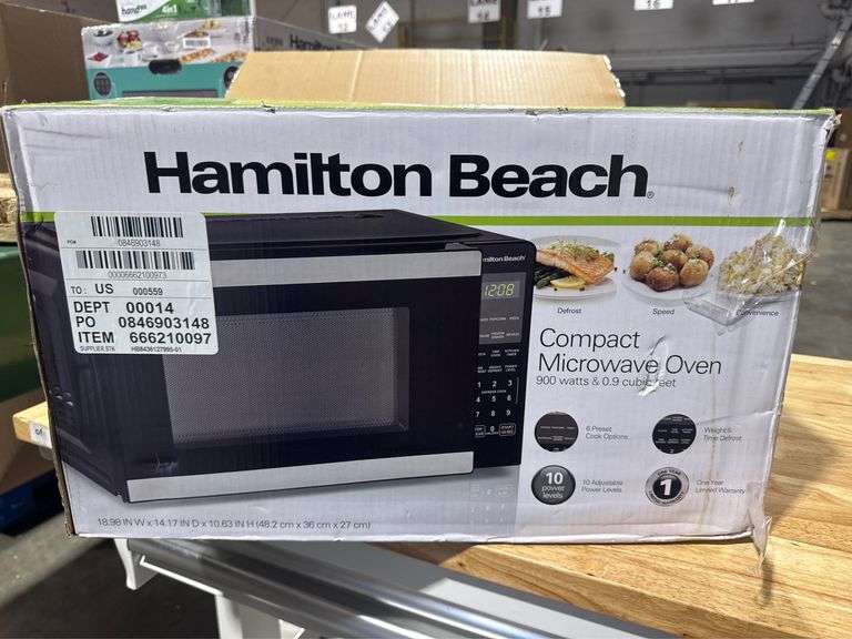 Hamilton Beach compact microwave - Matthews Auctioneers